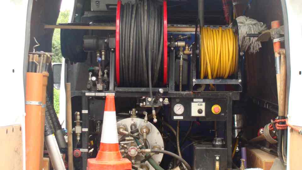 Fast Flow Drain Services | Drains unblocked from £50